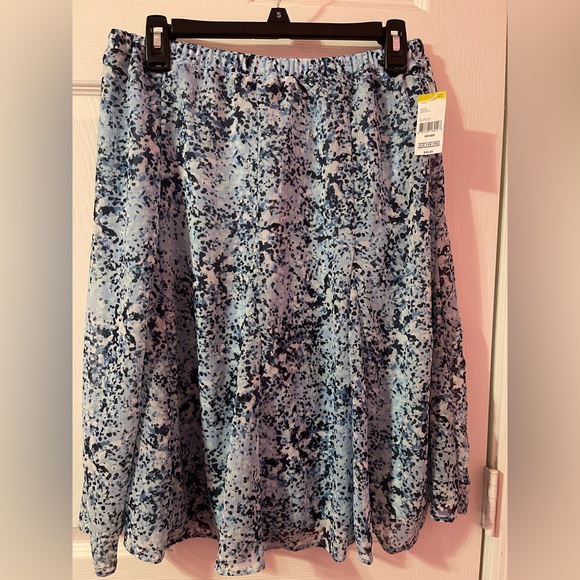 Laura Scott | Skirts | Nwt Laura Scott Abstract Blue And White Maxi ...
